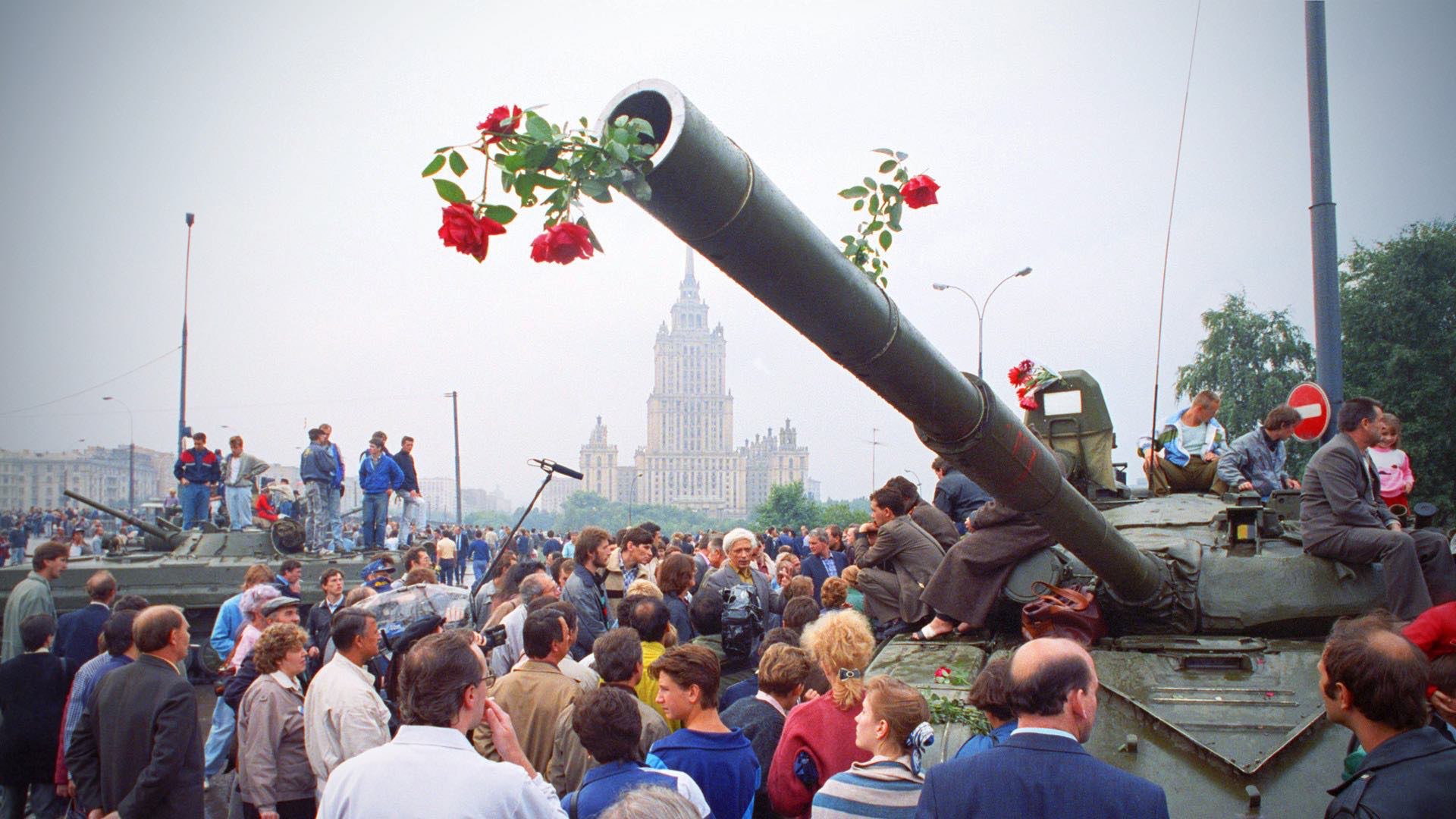 Timeline - Liberating a Continent: John Paul II and the Fall of Communism